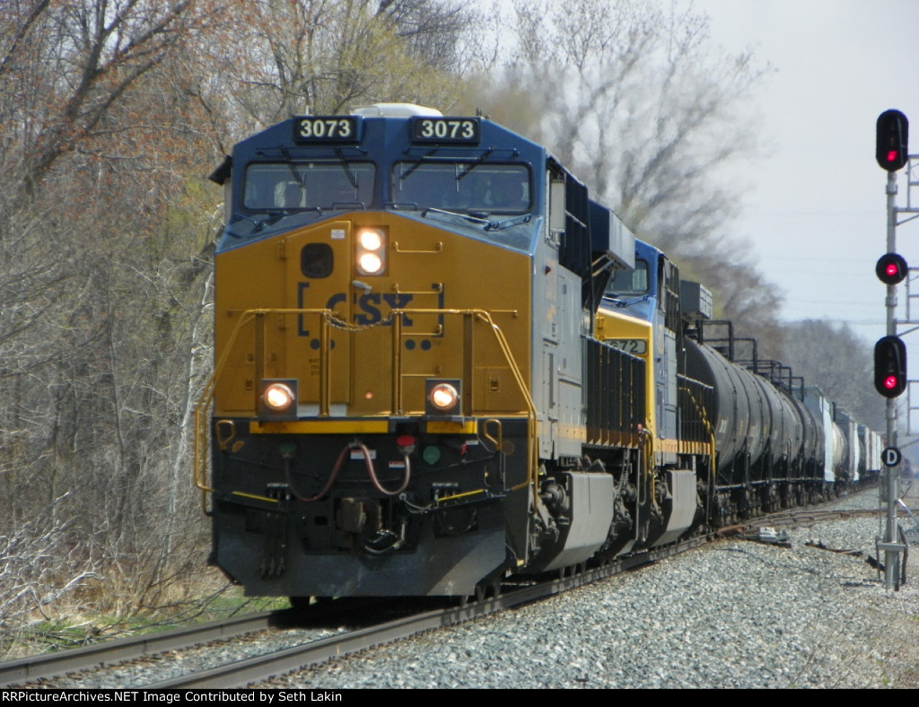 CSX 3073 with a detouring Q393 over the Pere Marquette